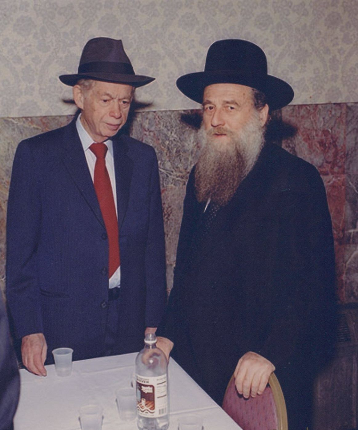 The vision of Rav Moshe Shapira, and the practical assistance of Reb ...